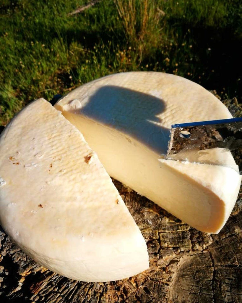 Country Pantry, an online pantry full of fresh & local produce.